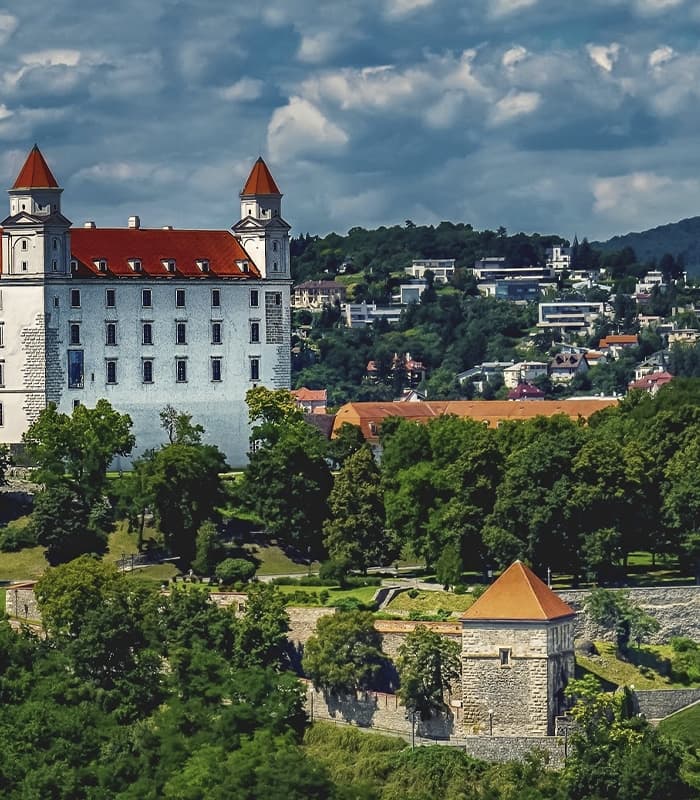 Land of ancient castles - To Travelli